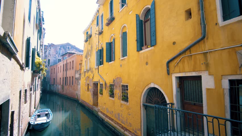 Canals of Venice at Dusk image - Free stock photo - Public Domain photo ...