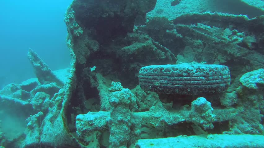 Underwater Car Wreck - Toyota Reef, Blue Bell Cargo Shipwreck - Red Sea ...