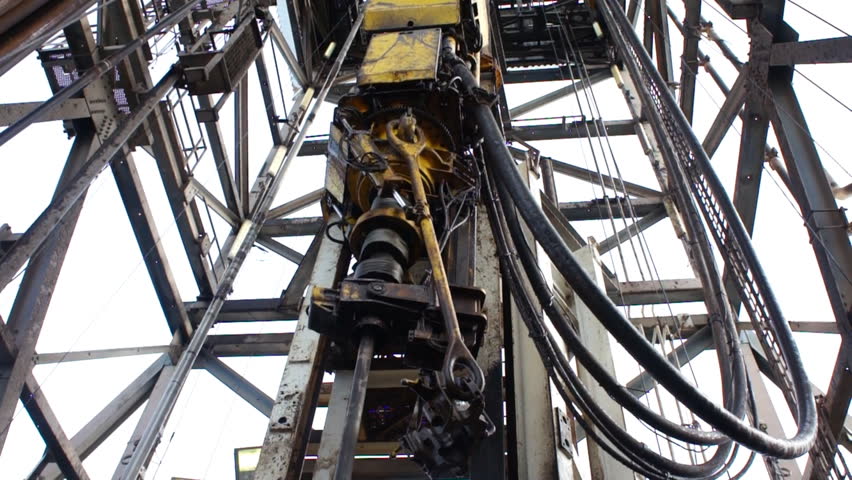 Top Drive System (TDS) Spinning For Oil Drilling Rig - Oilfield ...