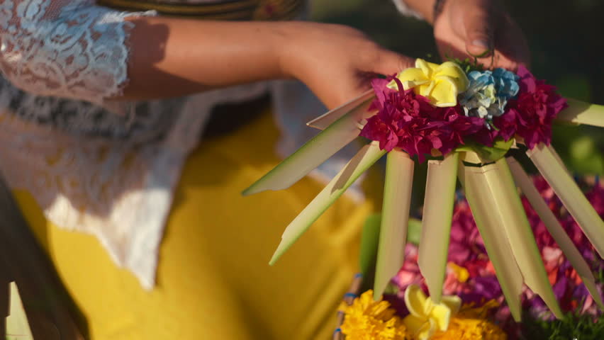 Canang Sari Stock Video Footage - 4K and HD Video Clips | Shutterstock