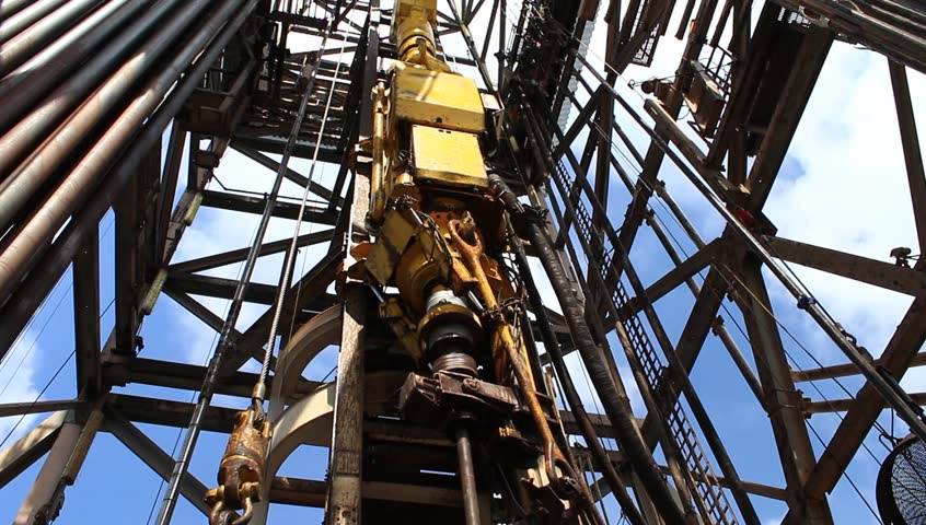 Top Drive System (TDS) Spinning For Oil Drilling Rig - Oilfield ...