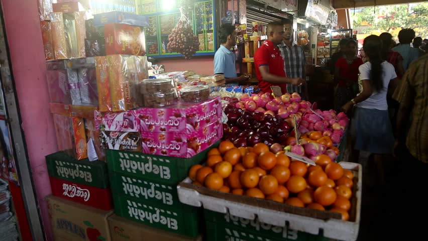 TEL AVIV, ISRAEL - CIRCA MAY 2011: Shuk HaCarmel Market With A Vendor ...